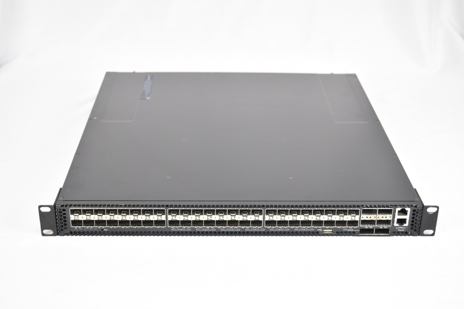 Edge Core 5710-54X-O-AC-F AS5710-54X 48 PORT 10G SFO+ 4X40G QSFP UPLINK ...