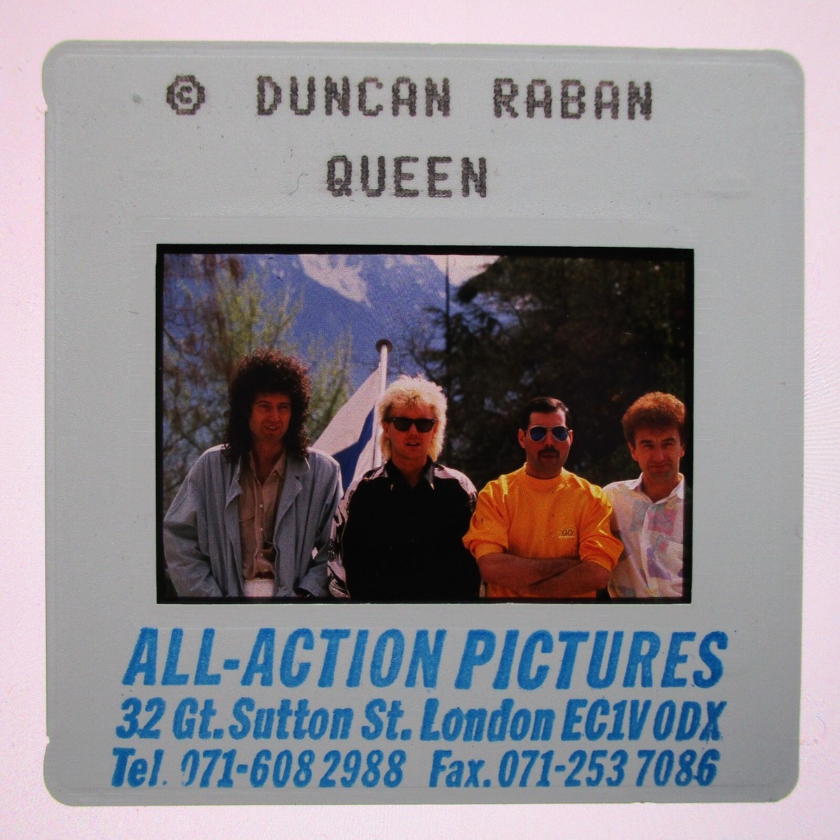 Queen Magic Tour Crowd