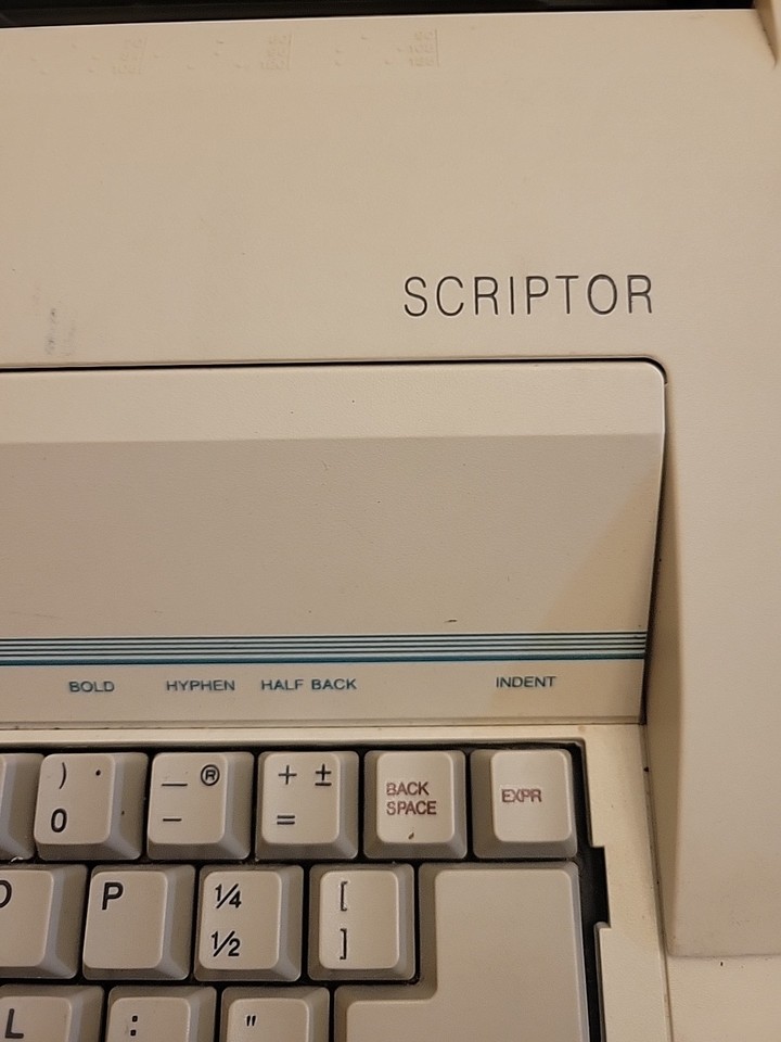 Royal Scriptor Portable Electric Typewriter With Handle AX-150 - Tested ...