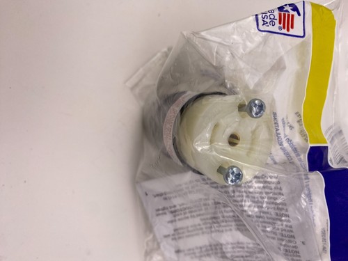 Leviton ML3-C Locking Connector Body 15A 125/250V 3P3W NEMA ML1R | eBay