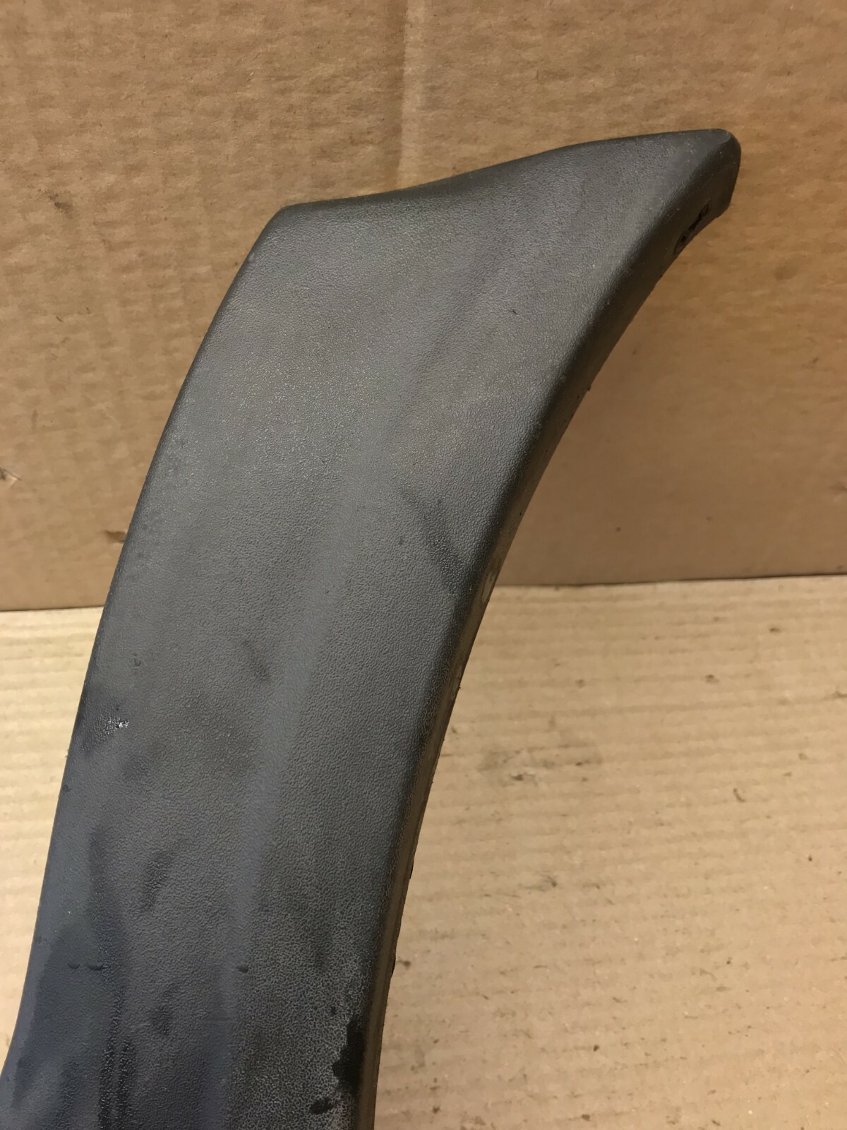 VW GOLF JETTA MK2 REAR RIGHT SIDE ARCH SPAT STONE GUARD COVER TRIM ...