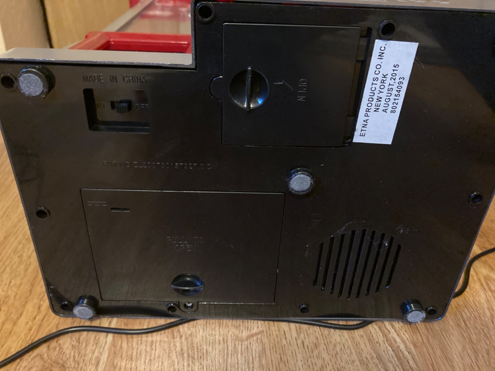 The Claw- red toy claw machine for kids- with coins- batteries not ...