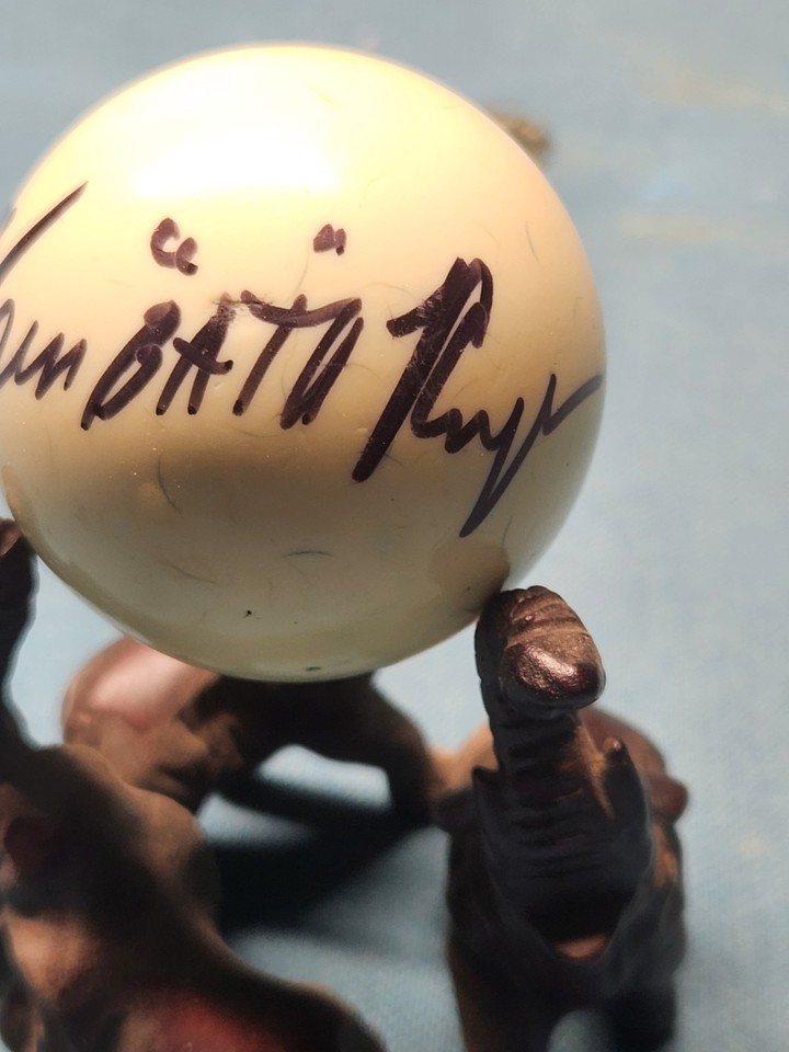 Efren Bata Reyes Signed Autograph Pool Cue Ball Cueball The Goat | eBay