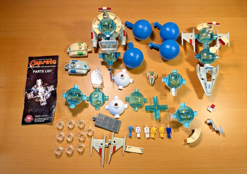 Vintage Play Jour Capsela Spacelink 6 mini figs police, medic, water ...