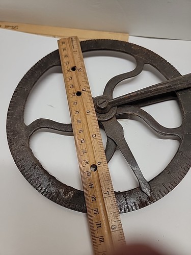 Vintage Wiley & Russell Metal Measuring Wheelwright Traveler 24" Green ...