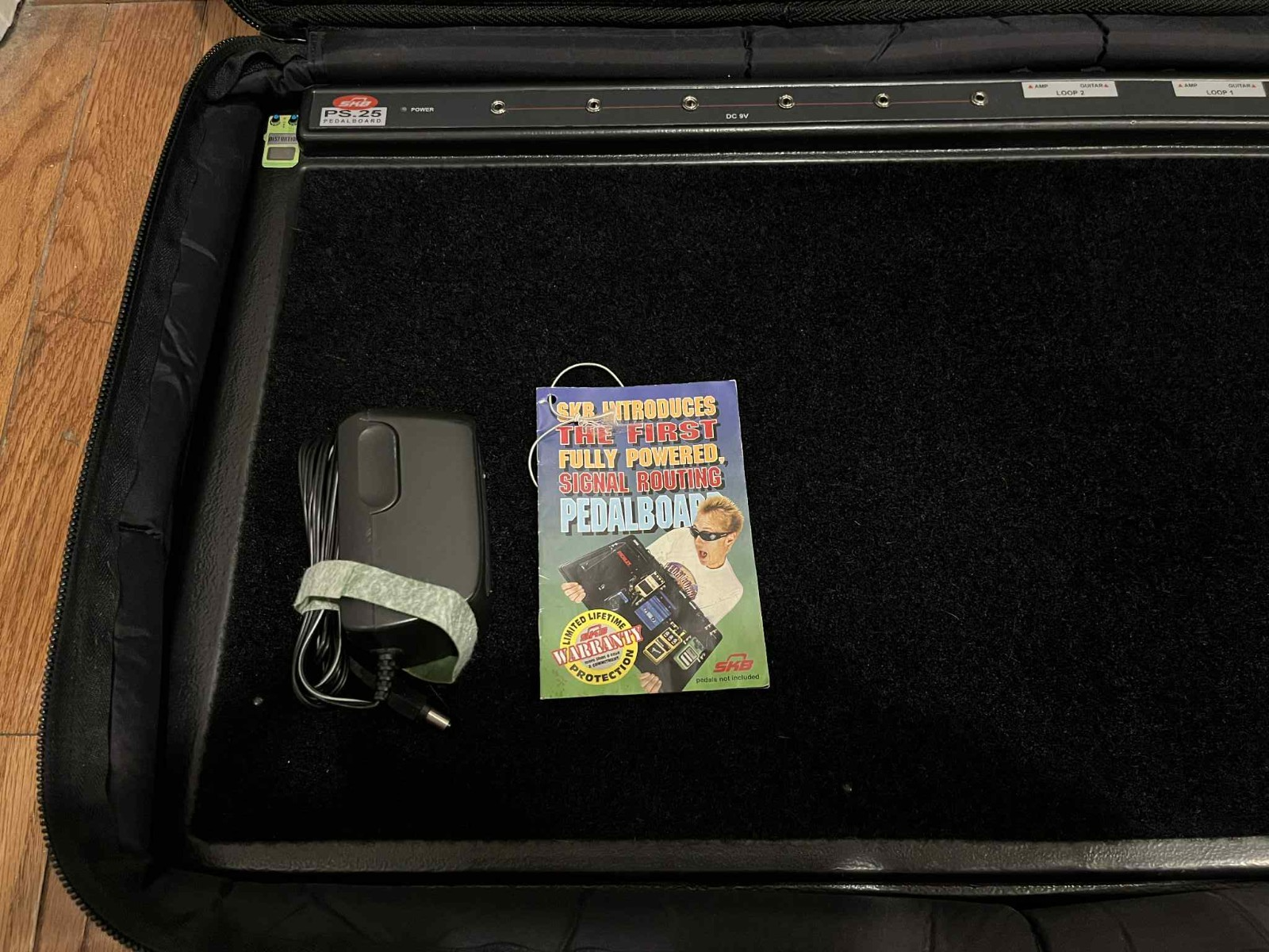 SKB PS-25 Powered Pedalboard w Soft Case Power Supply Effects Loops | eBay