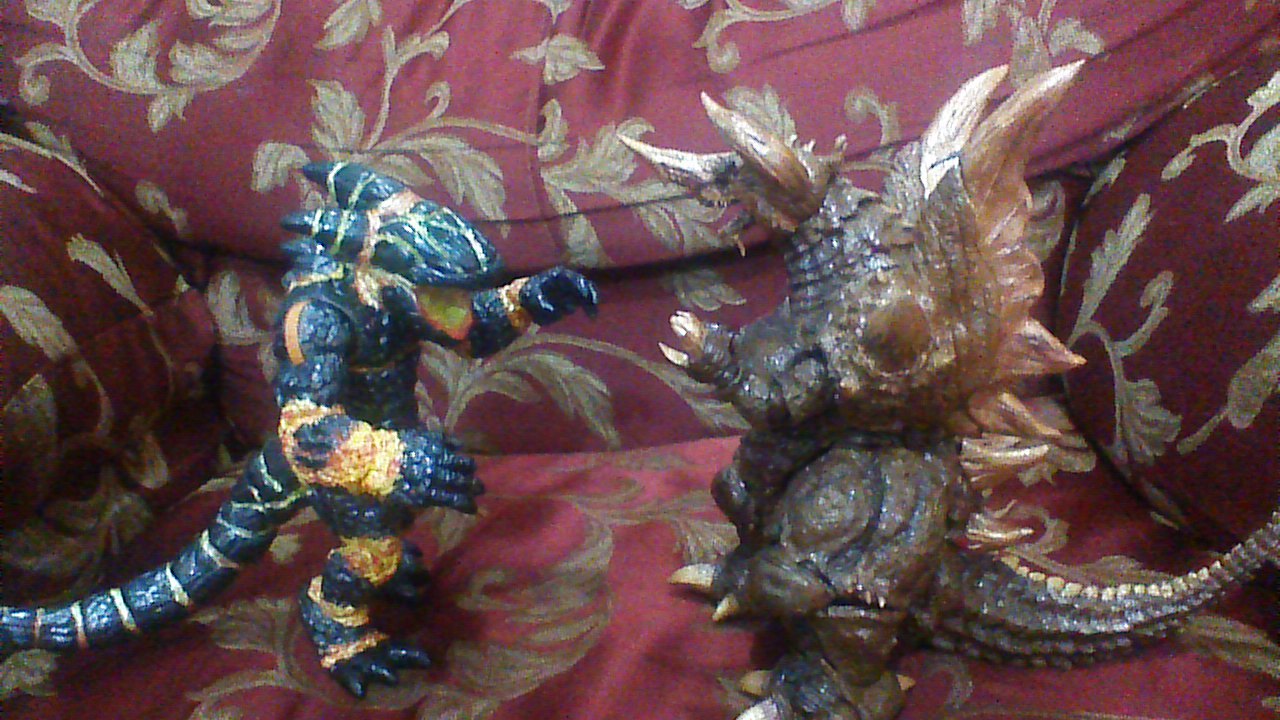 Custom S.H. Monsterarts Neca OBSIDIUS from GOdzilla Unleashed, read ...