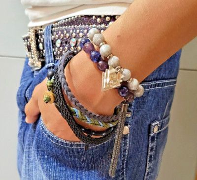 Forever 21 Stack of 6 Unisex Bracelets, Multiple Dangles & Charms | eBay