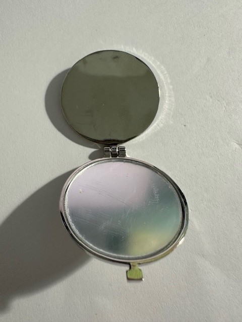 Loungefly Mulan Cri-Kee Magnolia Princess Compact Mirror Hinged Disney ...