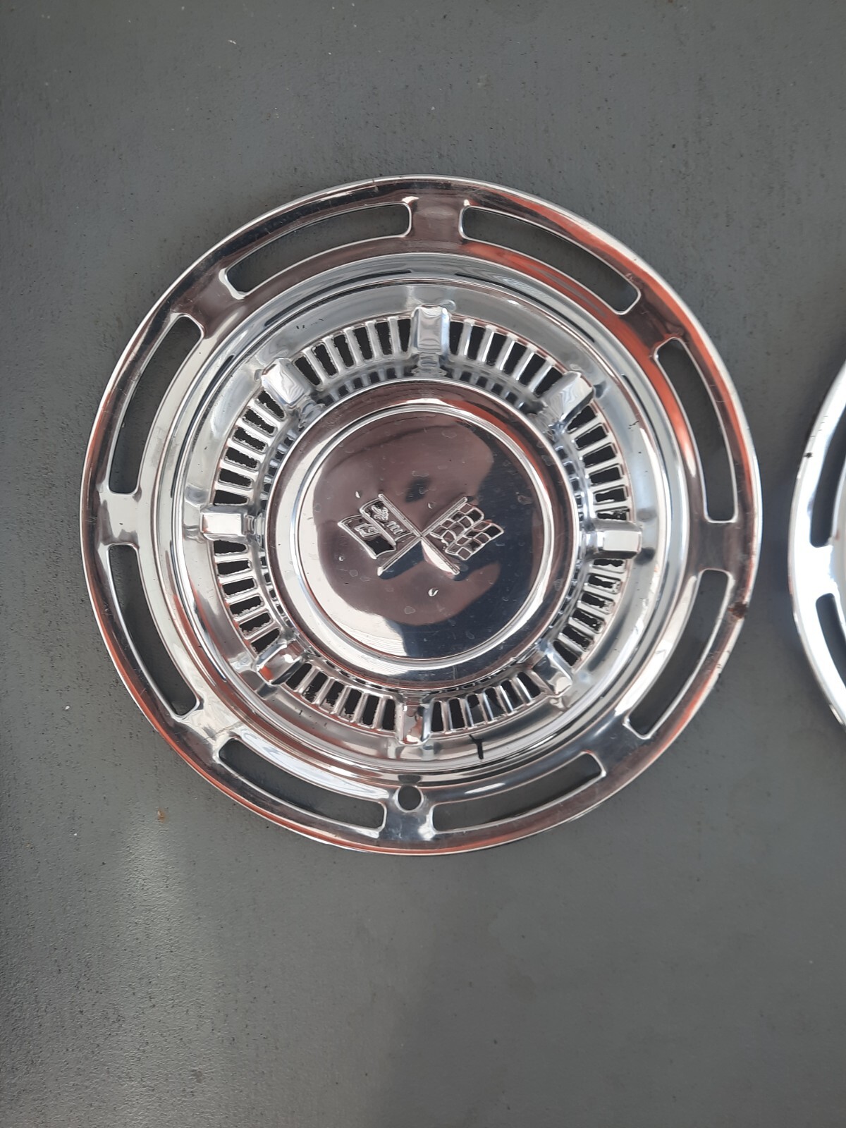 2 1959 CHEVROLET CORVETTE / IMPALA HUB CAP HUBCAP CHECKERED FLAGS | eBay