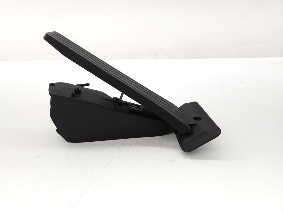 Original BMW 2006 - 2023 BMW 528i 750i Gas Accelerator Pedal Module ...