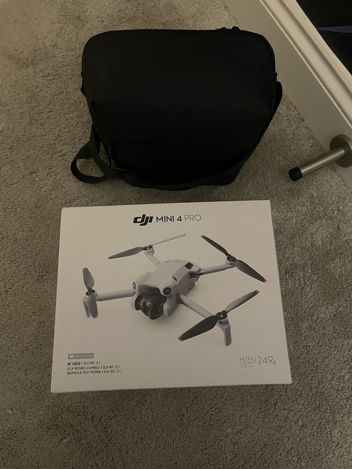 DJI Mini 4K PRO Drone Fly More Combo with 3 Batteries and original box ...