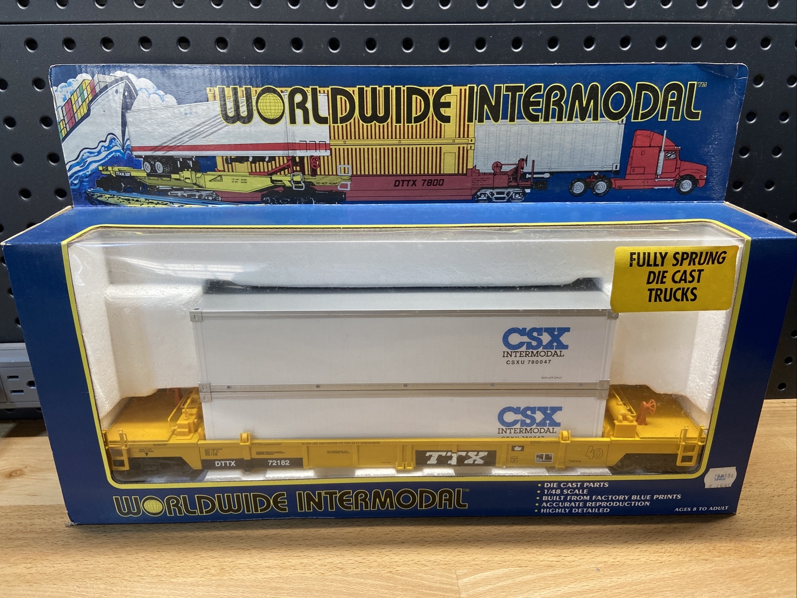 K-Line Worldwide Intermodal 1997 CSX Intermodal DTTX with 2 Containers ...