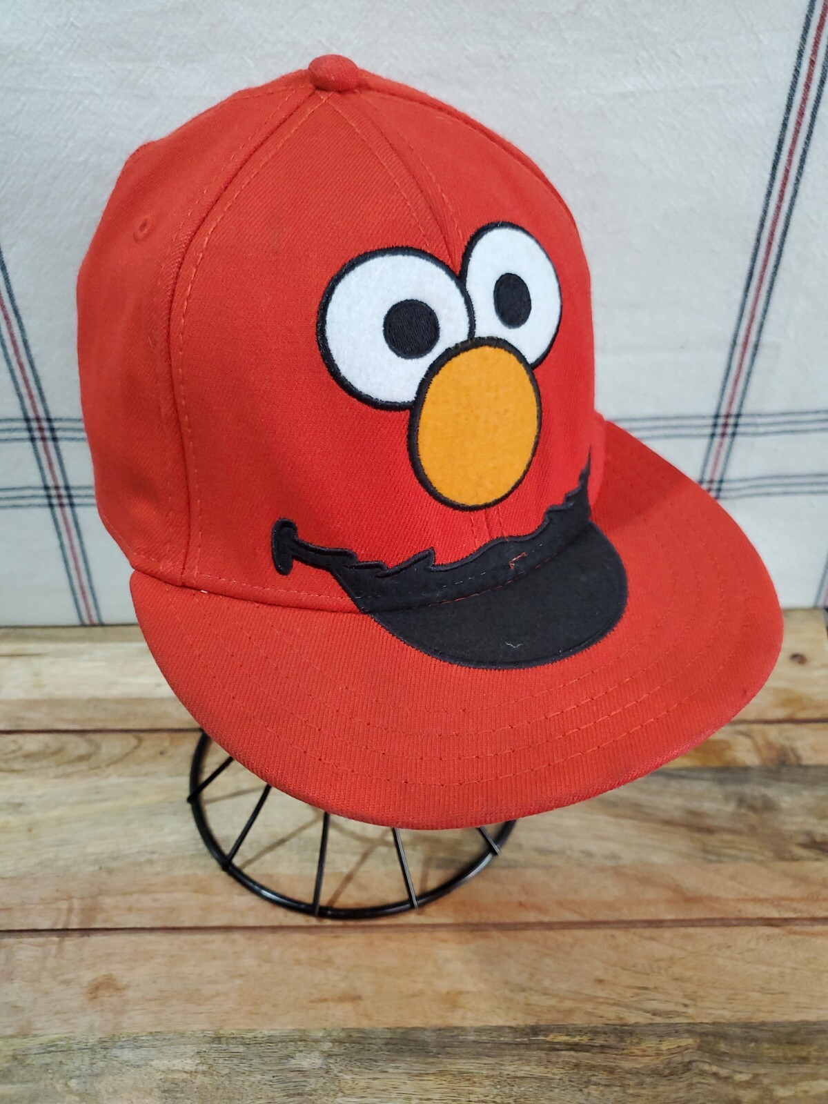 Elmo Sesame Street A-Flex Fitted Hat Cap Ages 14 and … - Gem