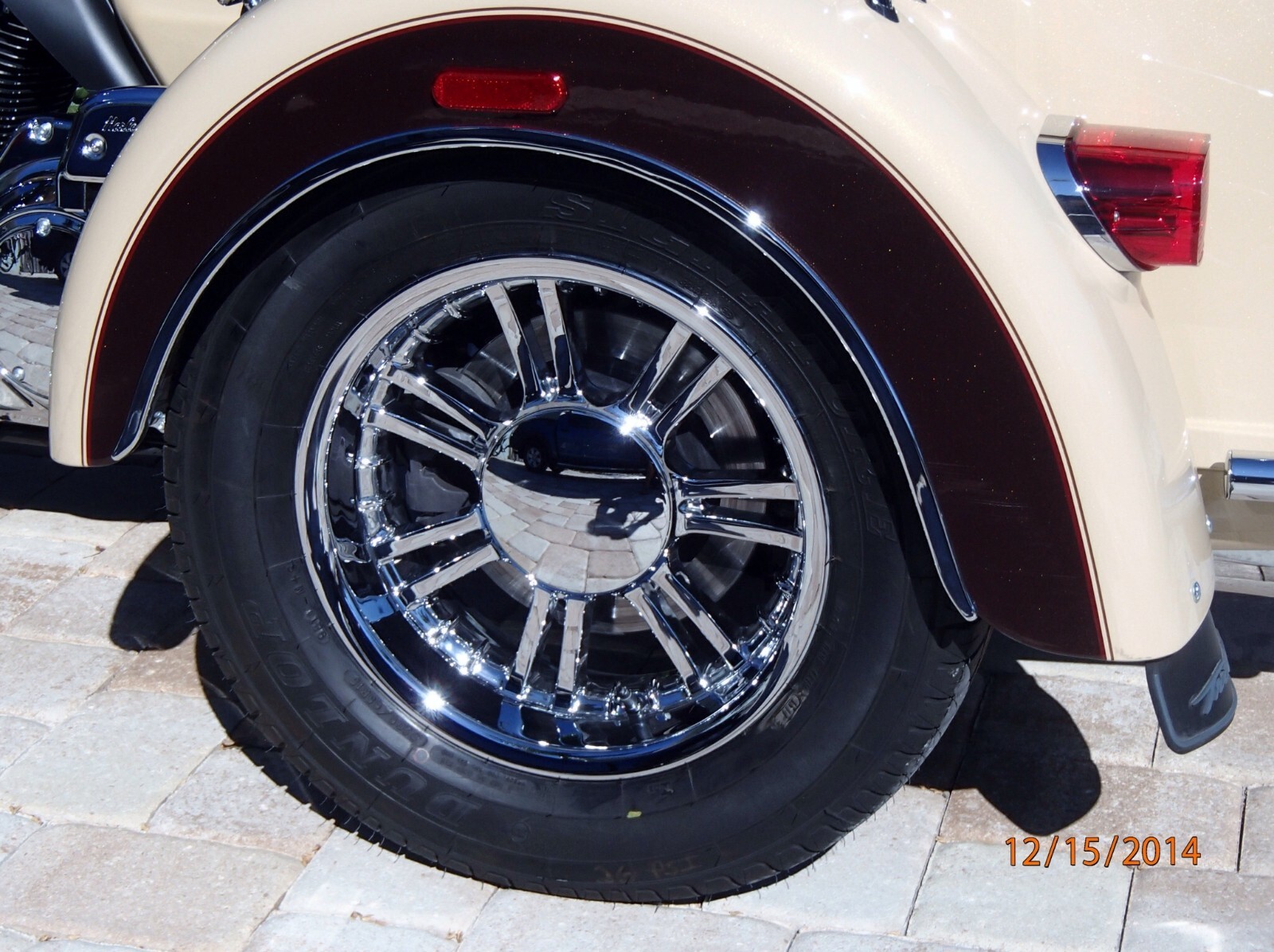 HARLEY TRI GLIDE TRIKE CHROME WHEELS WITH BABY MOON HUBCAPS 2009-2023 ...