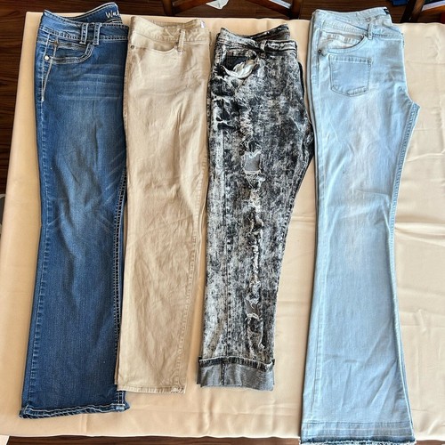 Lot Of 4 Pairs Women’s Jeans Size 15 Wallflower Red Fox Blue Black Tan ...