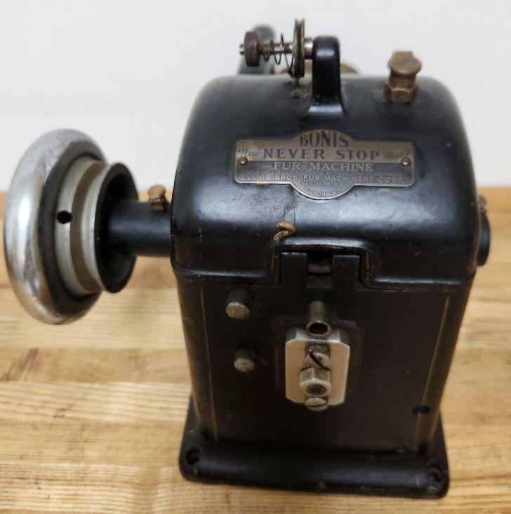 Vintage Bonis Fur Sewing Machine Cup Seamer Sewing Machine Very Rare ...