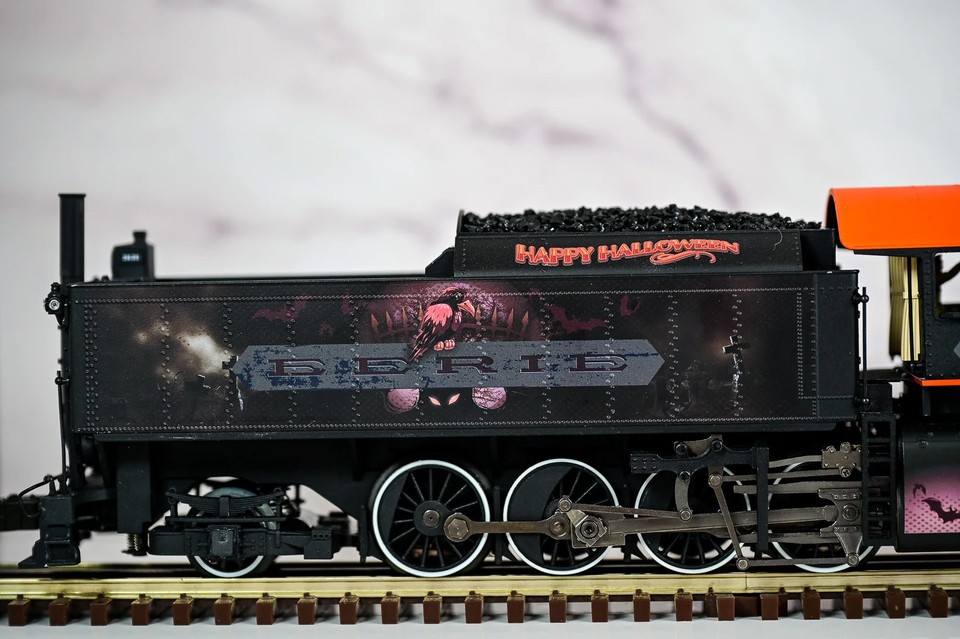 🎃 Lionel Erie Halloween Triplex Steam Locomotive #3131 | Vision Line ...