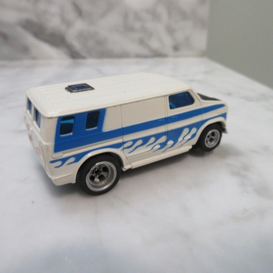 AS IS Vintage Aurora AFX Ford Custom Van White / Blue HO Slot Car (WD12 ...