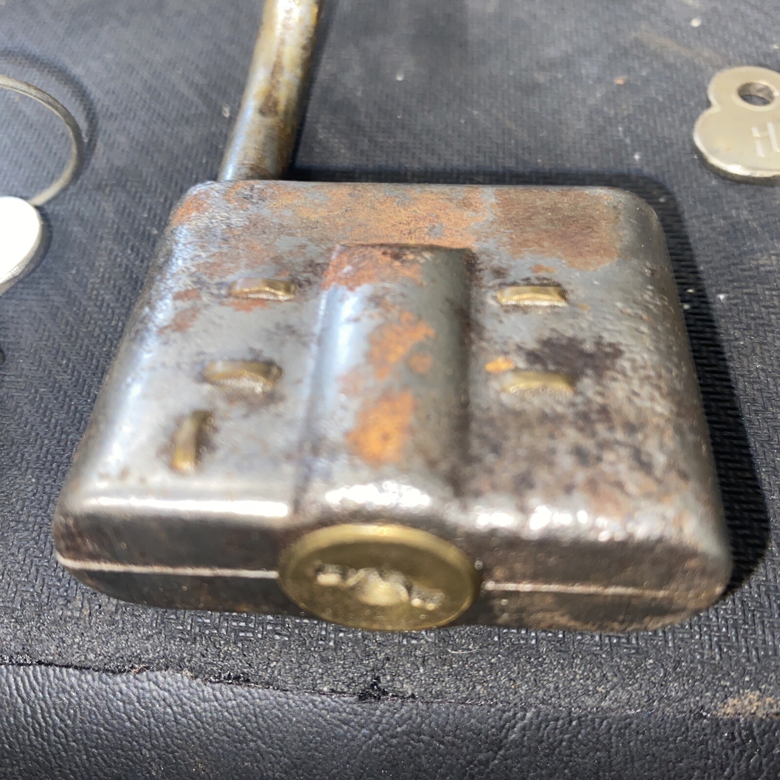 "HERCULES" (YALE) STEEL PADLOCK w/ KEYs OLD VINTAGE LOCK, ANTIQUE LOCK ...