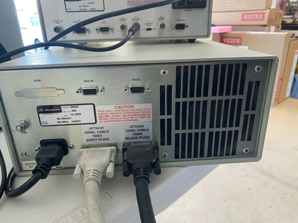 Newport (Oriel) 93194A-1000 Solar Simulator w 69920 Power Supply | eBay