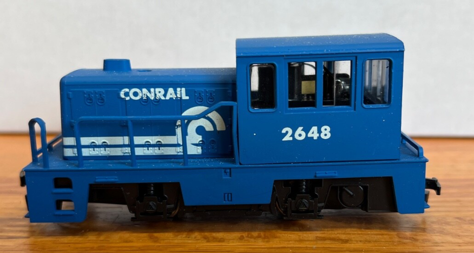 HO Scale AHM Conrail Yard Switcher Locomotive #2648 - Runs Excellent | eBay