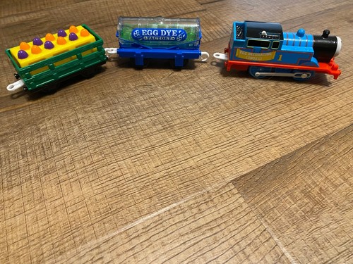Thomas & Friends Egg Decorating Express Easter Trackmaster Engine w/2 ...