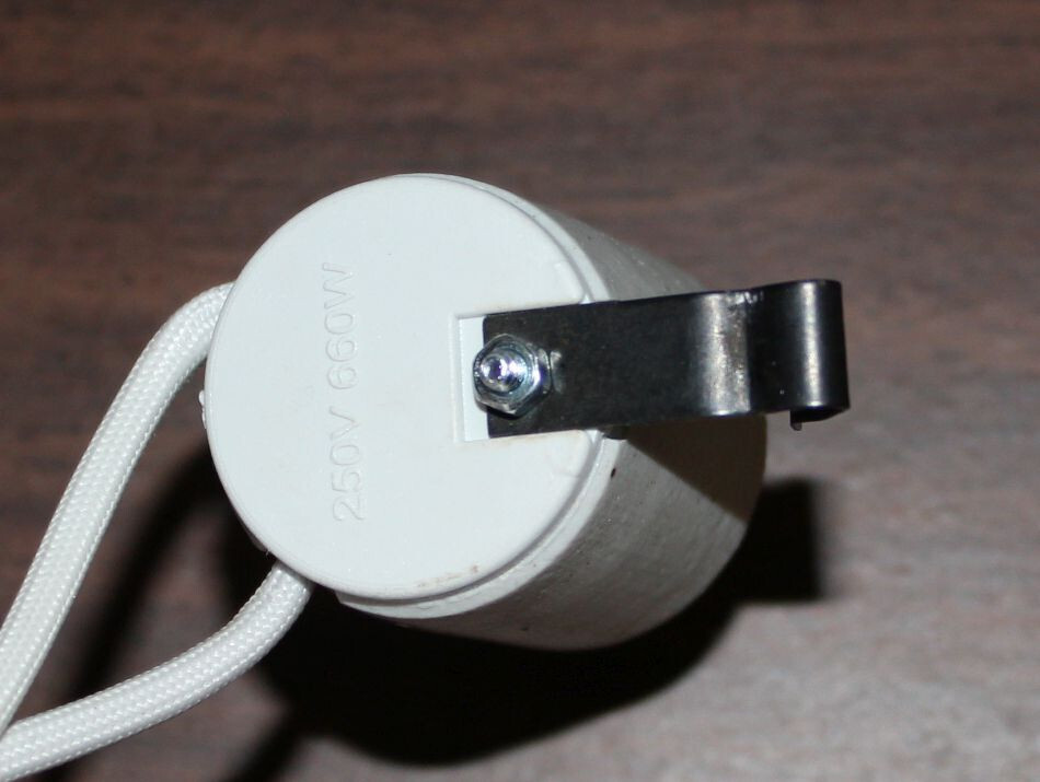 Lot of 2 Harbor Breeze Ceiling Fan A19 Lamp Holder Light Bulb Socket ...