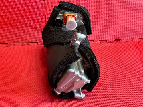 2021 2022 TESLA MODEL Y AC Air Conditioning Compressor W/ Cover 1501256 ...