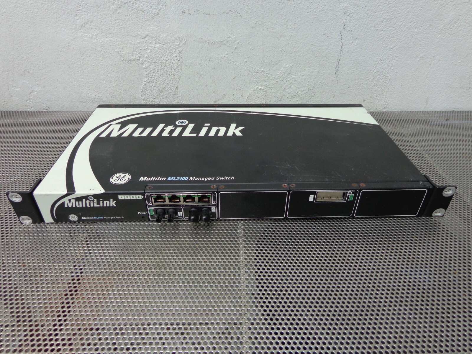 MultiLink ML2400 ML2400-F-AC-XX-A6-XX-G7-XX-X Managed Switch ...