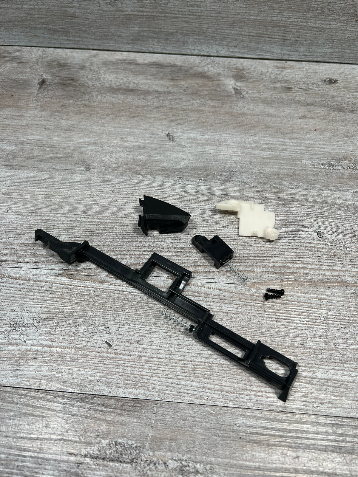 Shark Rotator True Pet NV752 Part LiftAway Latch, Linkage | eBay