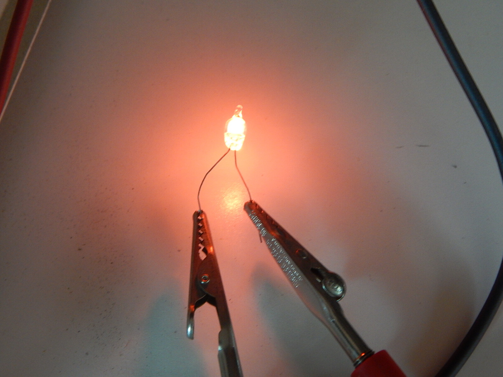 CHICAGO A1B NEON MINI GLOW LAMP ORANGE 65VAC 90VDC RADIAL R6.2MM -LOT ...