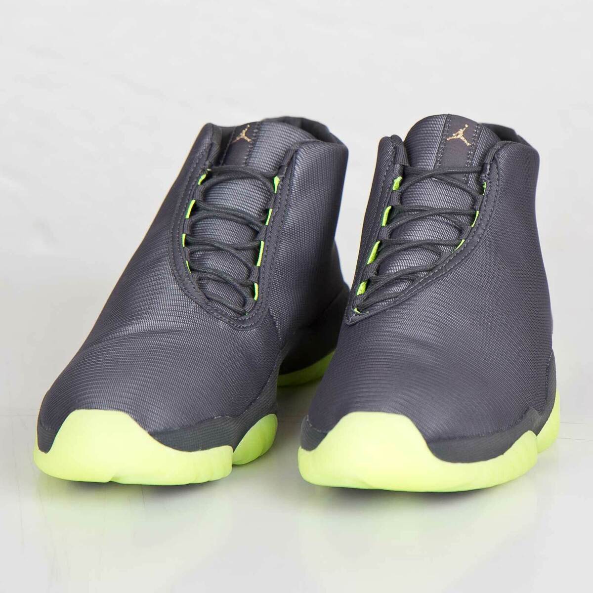 Nike Air Jordan Future Dark Grey Volt size 11.5 656503-025 Nike Air Jordan Future Dark Grey Volt size 11.5 656503-025