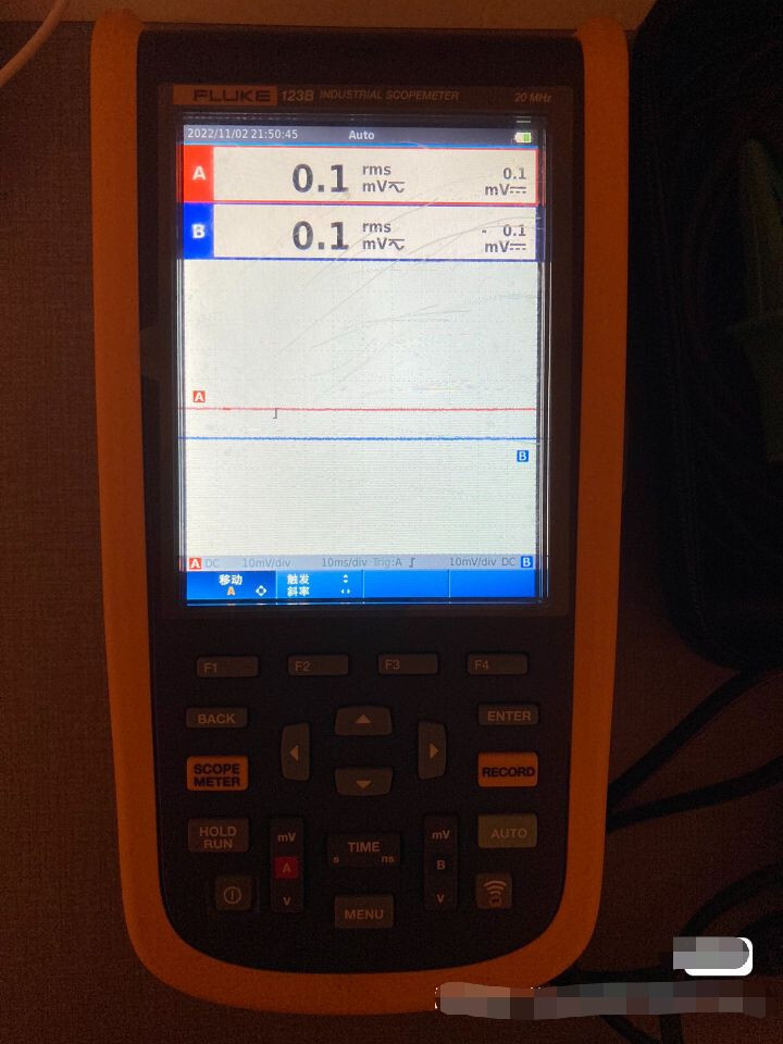 Fluke 123B Industrial ScopeMeter Dual-Input 20MHz HandHeld Oscilloscope ...