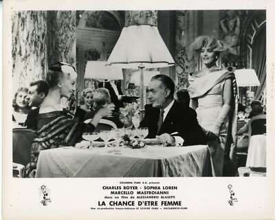 *Sophia Loren Charles Boyer la chance d'être femme Photo cartoline ...