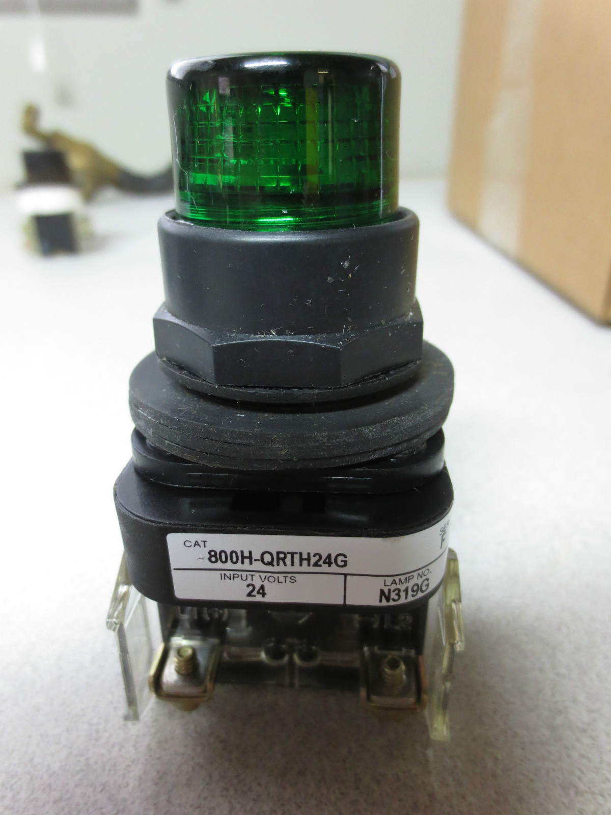 ALLEN-BRADLEY 800H-QRTH24G GREEN PUSH-TO-TEST BUTTON 24V | eBay