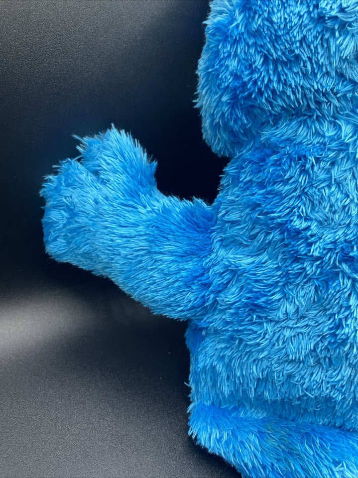 Hasbro Cookie Monster Sesame Street Feed Me Cookies Talking Vibrating ...