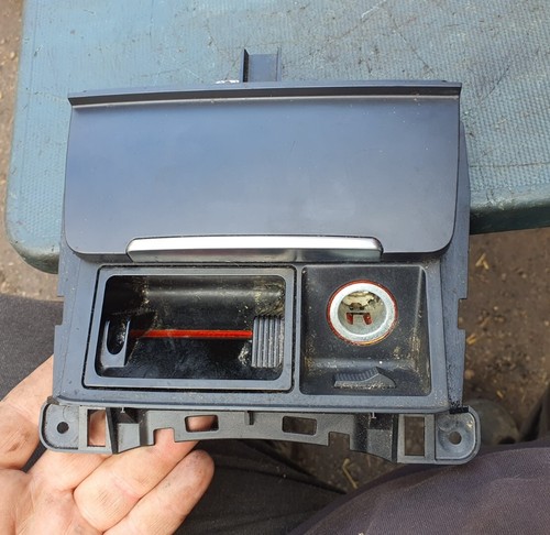 AUDI A5 8T / Audi A4 B8 2008 FRONT CENTRE CONSOLE ASHTRAY 8K0857951 ...