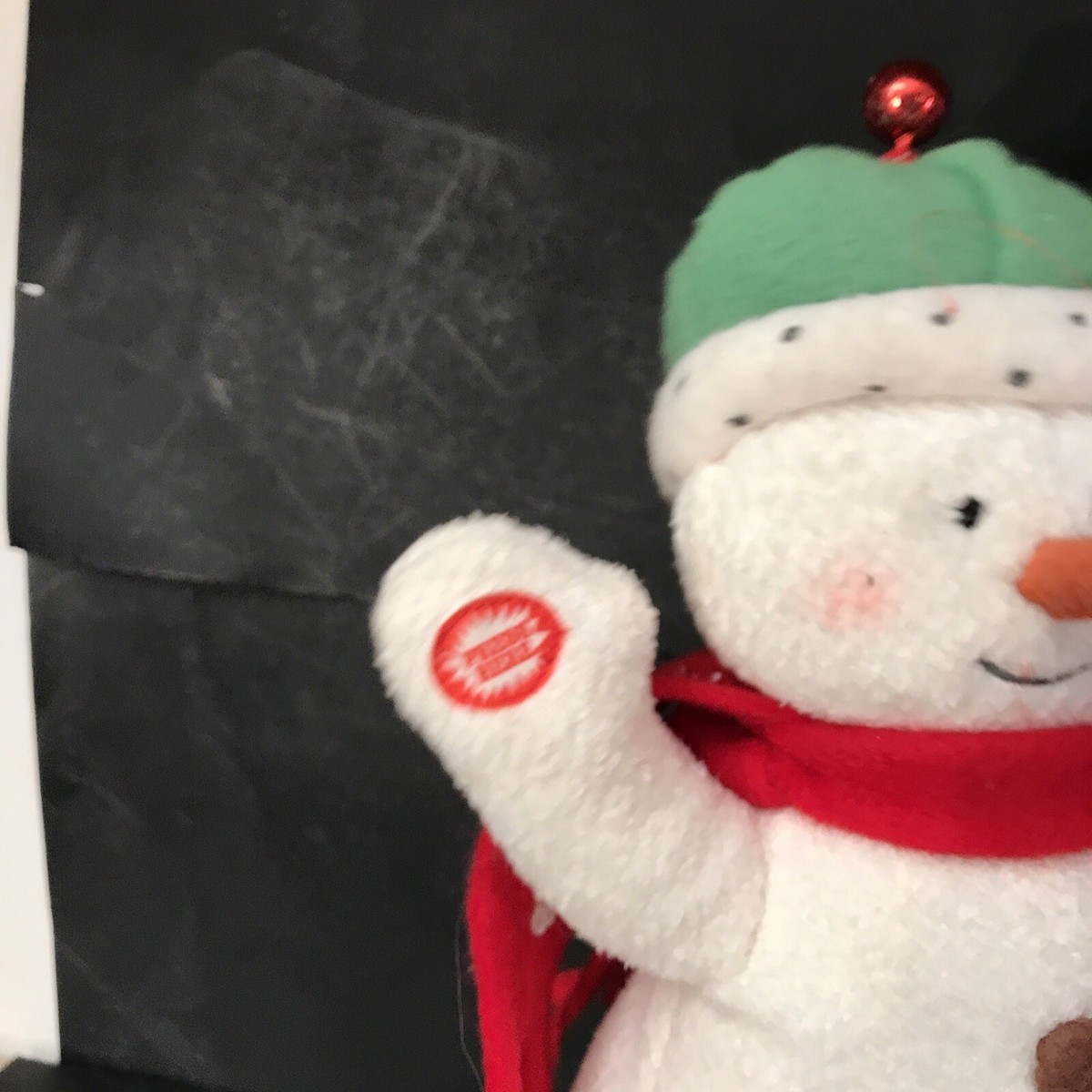 2004 Hallmark Singing Snowman Hallmark Animated Jingle Pals Singing