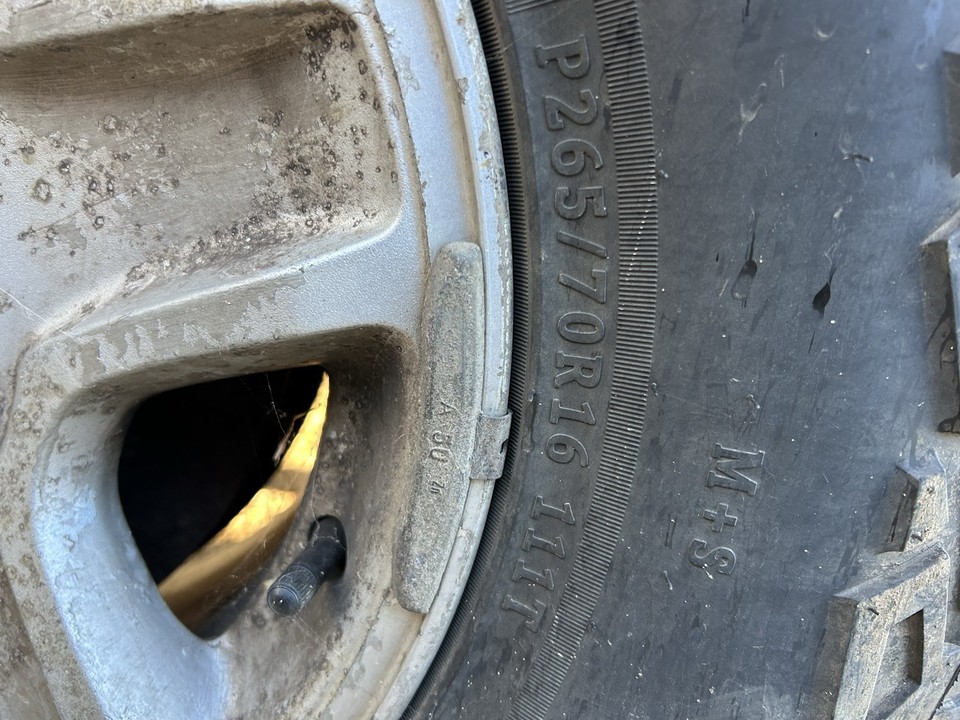 265 70 16 Allow Wheels & Tyres Toyota Hiace Hilux L200 Surf Gen3 ...