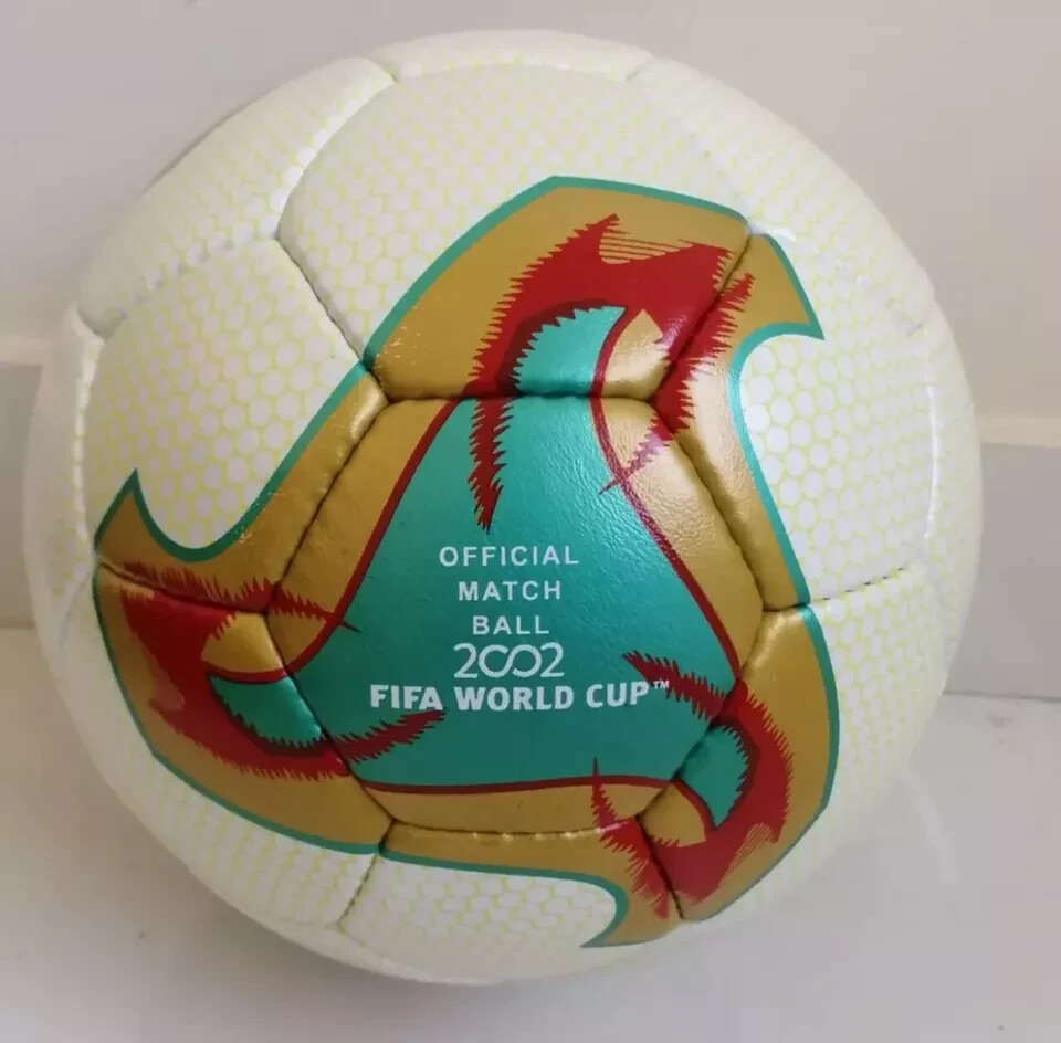Adidas World Cup 2002 Korea & Japan Fevernova Match Soccer ball Size 5 ...
