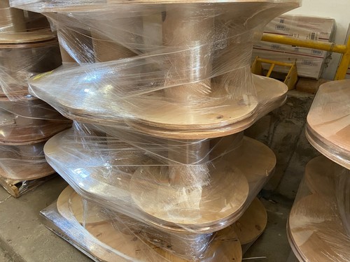 24" X 16 1/2 in wood cable reel wooden wire spool holds 500 feet 4/0 ...
