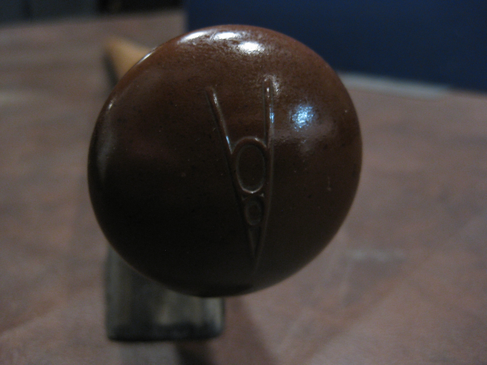 MW.33: ANTIQUE BAKELITE HANDLE w/ EMBLEM ENGRAVED FOLK ART WALKING ...