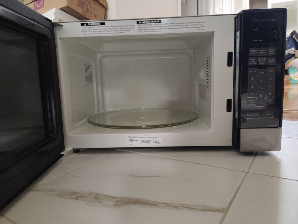 Panasonic NN-SN686S 1200W Microwave Oven - Stainless Steel | eBay