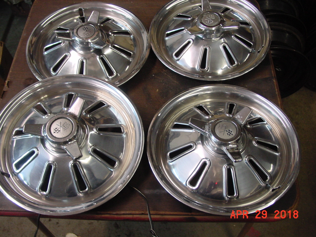 corvette c2 1964 hub caps nice shinny early | eBay