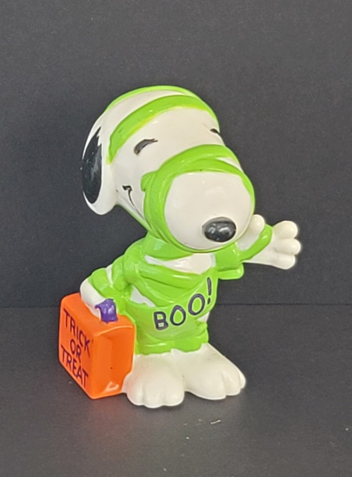 VINTAGE Snoopy pvc figurines HALLOWEEN Collection YOU PICK | eBay