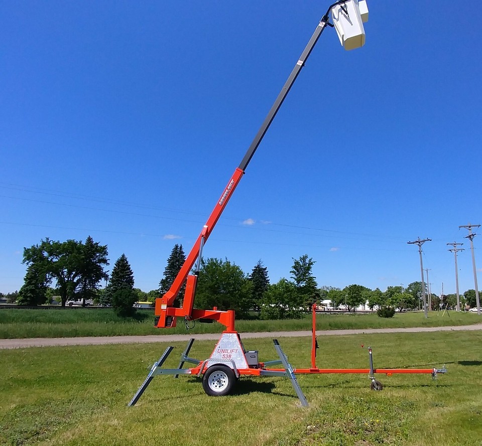 New Champ Unilift 538 Towable Boom Lift Boomlift Man Lift Made in USA ...