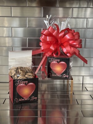 Valentines Day Famous Amos Chocolate Chip Cookies Gift Box-Basket With ...