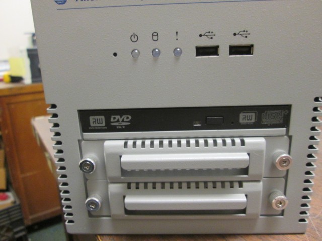 Allen-Bradley VersaView 750R 6177R-M4AXR 100-240V 2.7-1.1A w/ Ship for ...