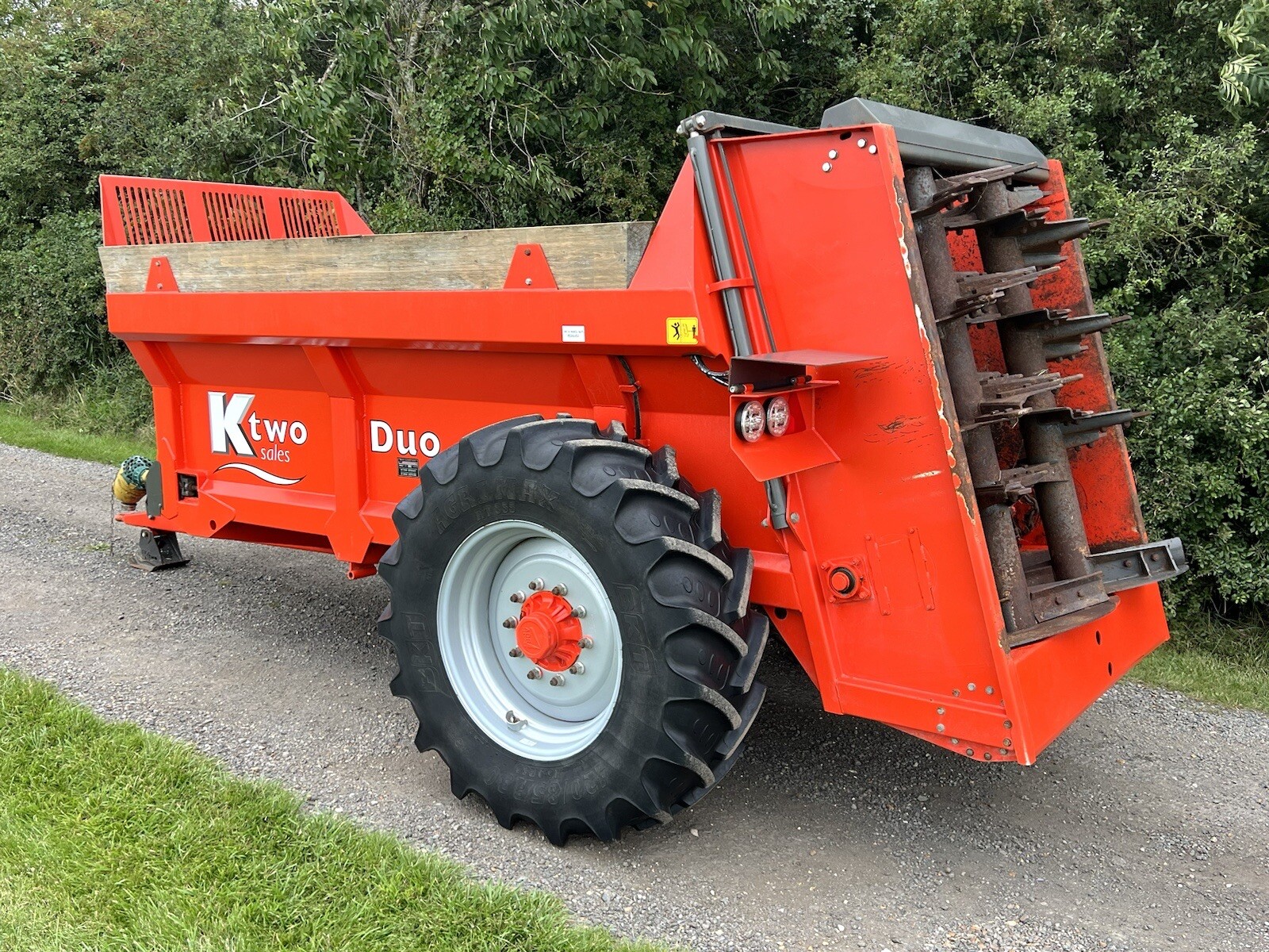 K TWO DUO 600 MK5 MUCK SPREADER REAR DISCHARGE FOR TRACTOR VGC PLUS VAT ...